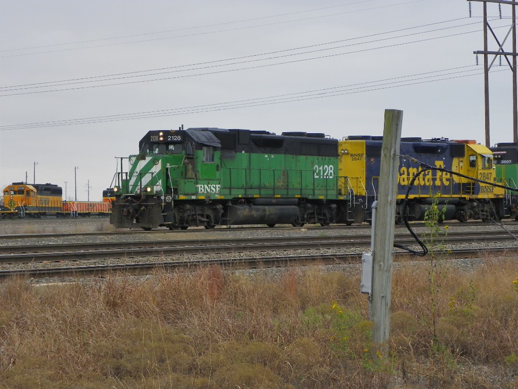 BNSF GP38AC 2128